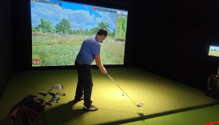 Indoor Golf Simulator in Tampa - Swing into Action at 1UP Entertainment